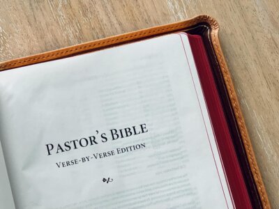 How to Write a Pastor Job Description